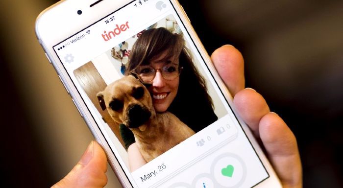12 things Irish girls see EVERY TIME we open up Tinder | SHEmazing!