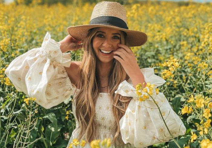 YouTuber Zoe Sugg (Zoella) welcomes the birth of her first child ...