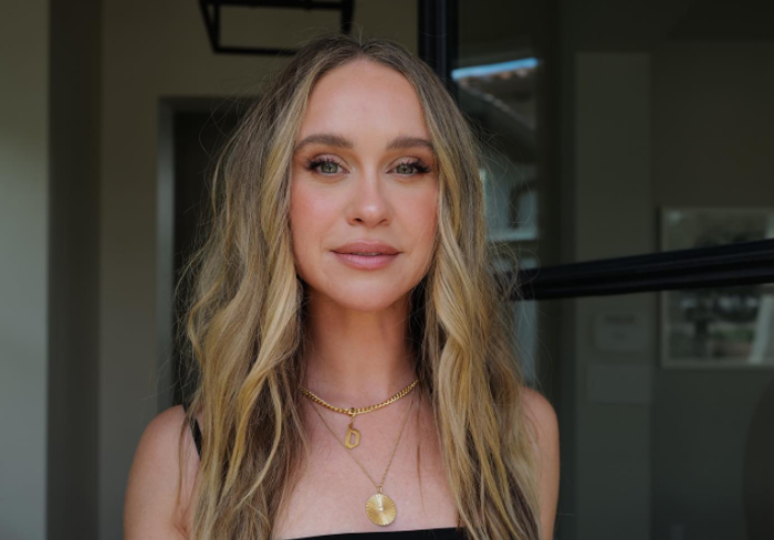 Former Glee actress Becca Tobin welcomes the birth of her first child ...