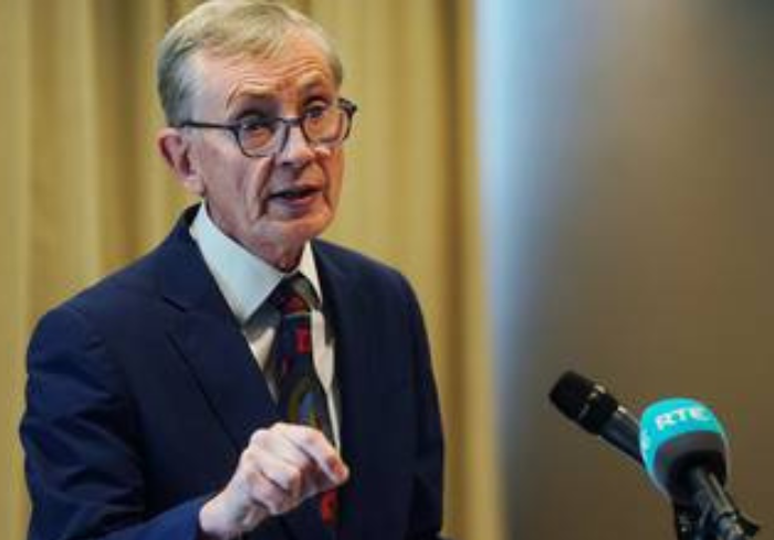 Dr Gabriel Scally hits out at ban of cervical care questioning | SHEmazing!