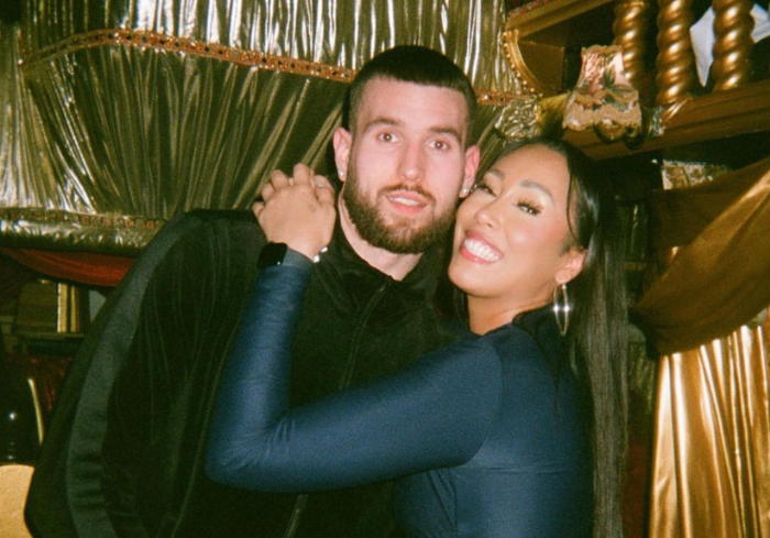 Snoochie Shy reacts to brother Zachariah’s Love Island antics | SHEmazing!